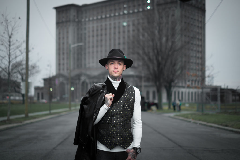 URBAN GENTRY · The Metropolitan